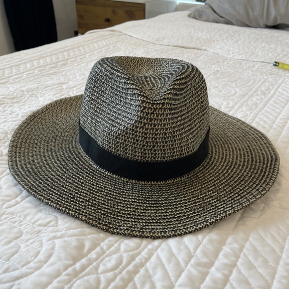 J. Crew | Accessories | Jcrew Wide Brim Pacakable Straw Hat In Black ...